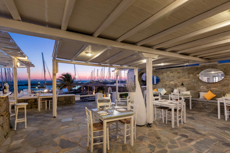 The restaurant - Olia Hotel