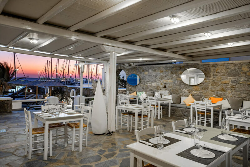 The restaurant - Olia Hotel